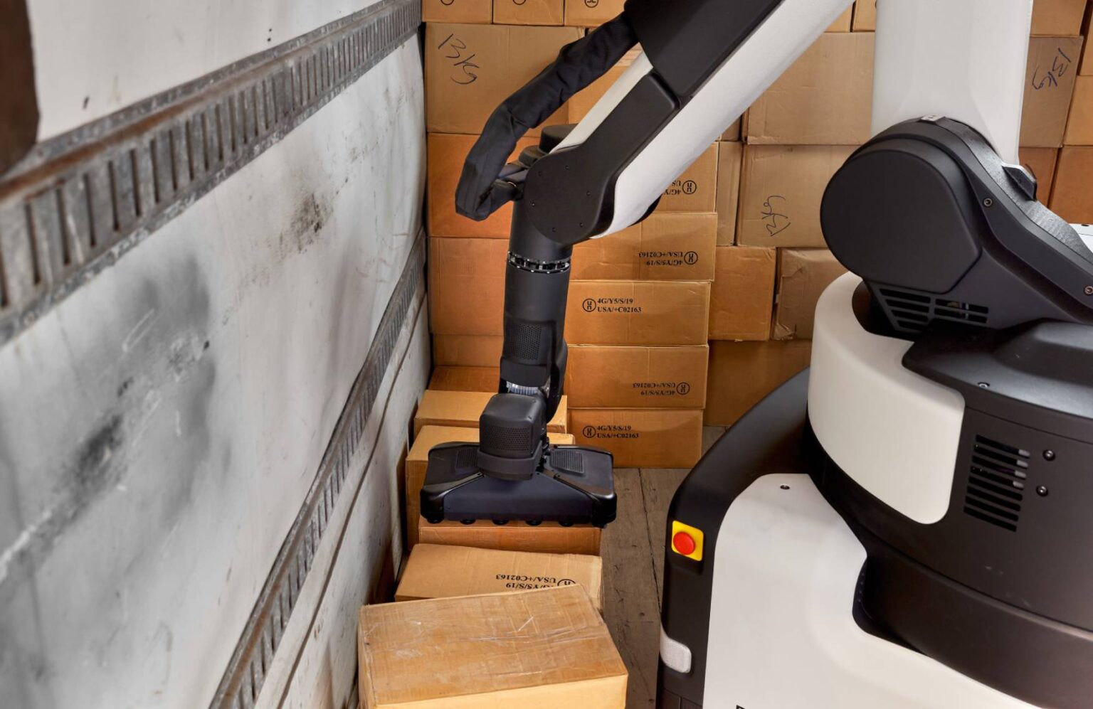 Stretch - Mobile Warehouse Robots | Boston Dynamics