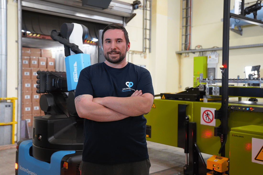 Stretch Enhances Logistics & Maintenance at Otto Group | Boston Dynamics