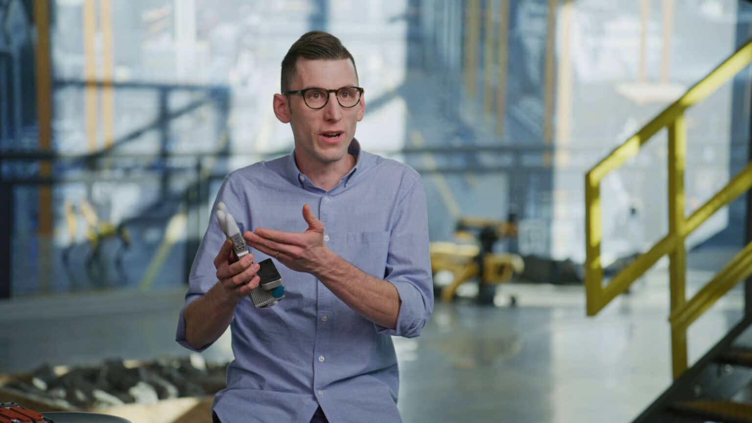 Large Behavior Models and Atlas Find New Footing | Boston Dynamics