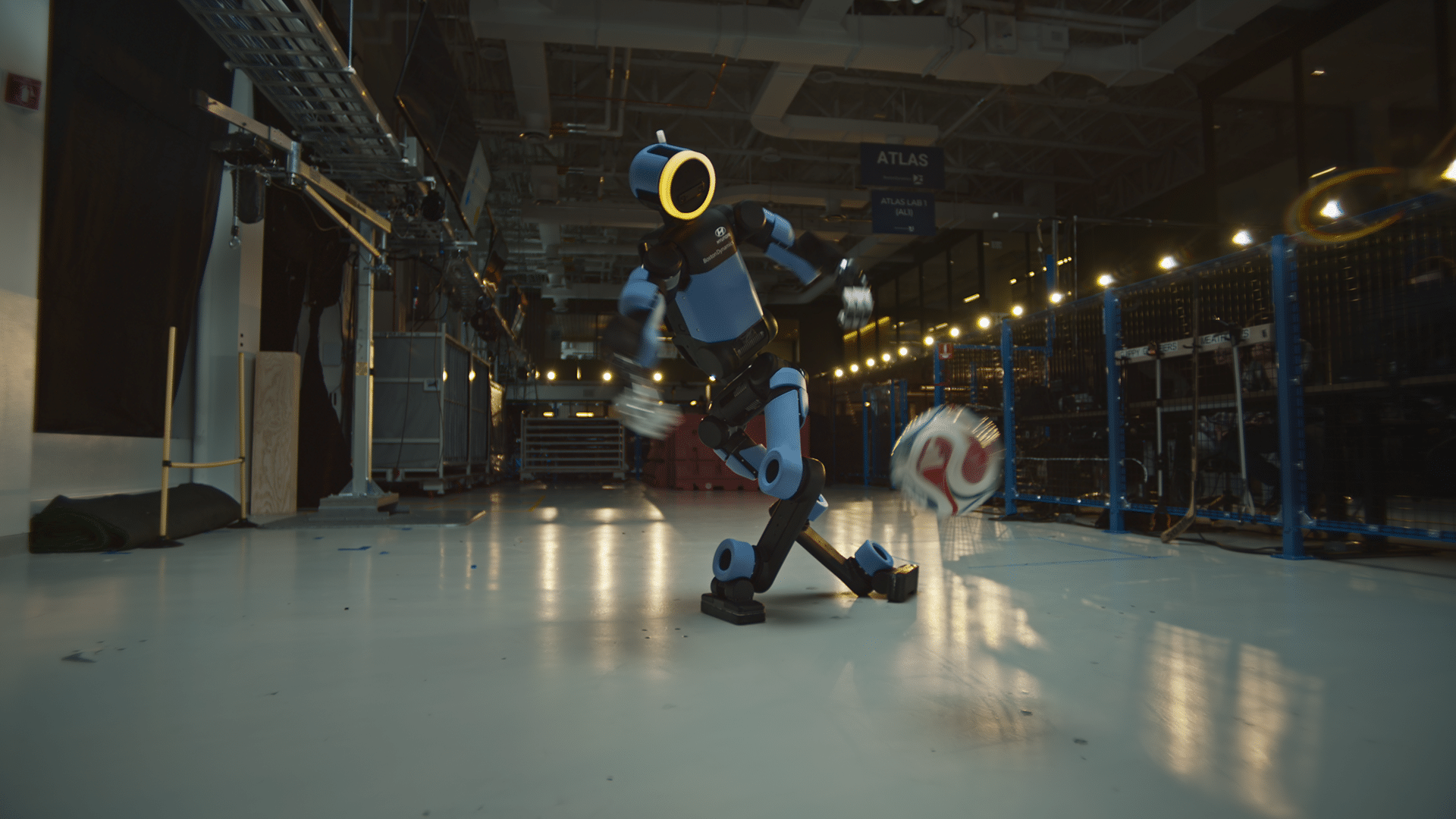 Boston Dynamics Unveils New Atlas Robot to Revolutionize Industry ...